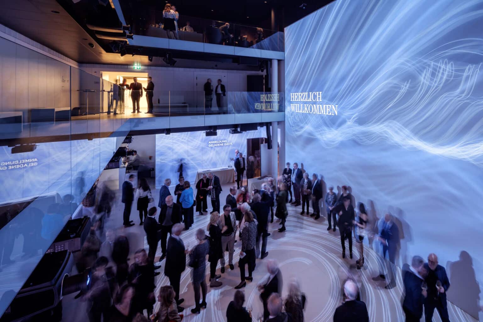 Interactive foyer for companies – guaranteed to impress your guest